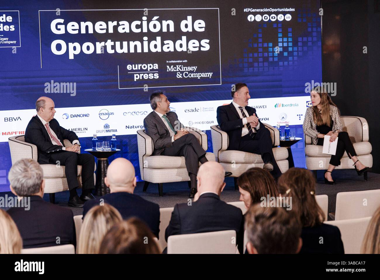 (L-R) MAPFRE's Vice President, José Manuel Inchausti 02 APRIL 2025 ...