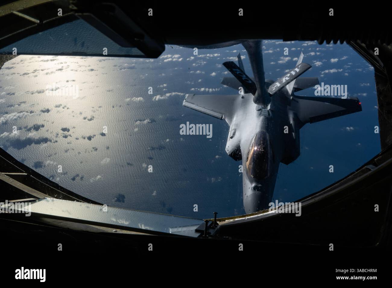 A Royal Netherlands Air Force F-35 Lightning II receives fuel from a U ...