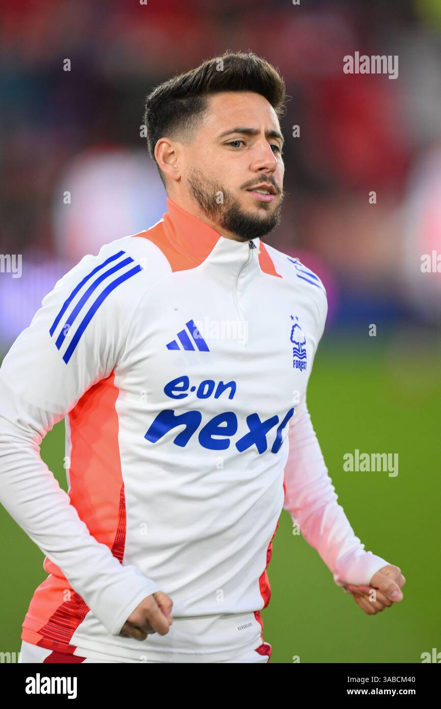 City Ground, Nottingham on Tuesday 1st April 2025. Alex Moreno of ...