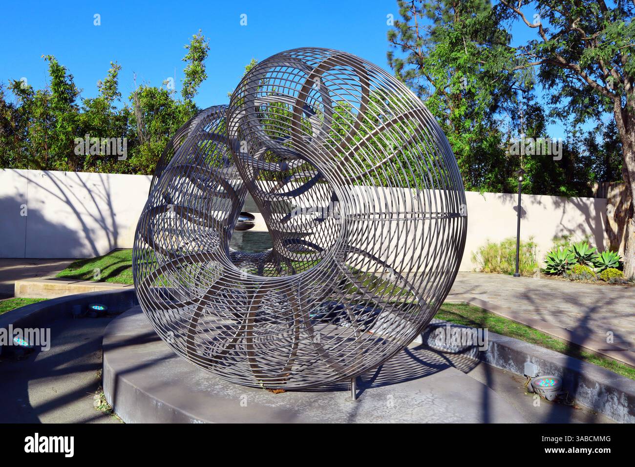 Cerritos (Los Angeles County), California: Public Art "Infinity," by ...