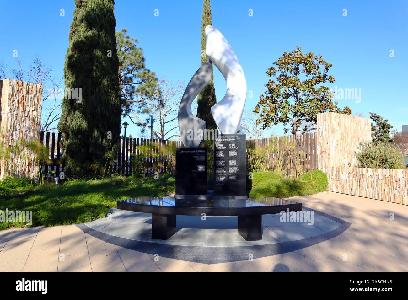 Cerritos, California: Cerritos Air Disaster Memorial, tribute to the ...