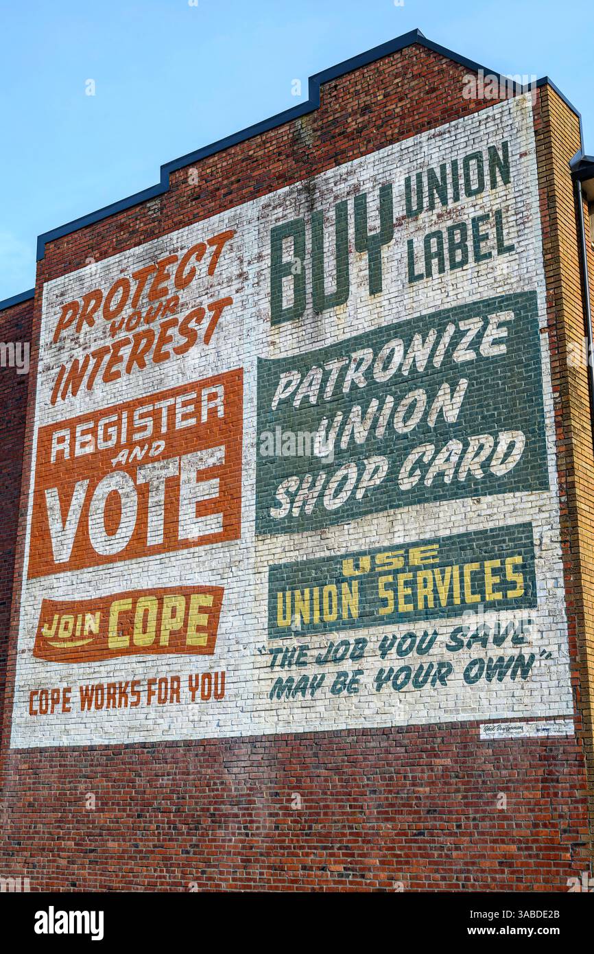 Sign on side labor hi-res stock photography and images - Alamy