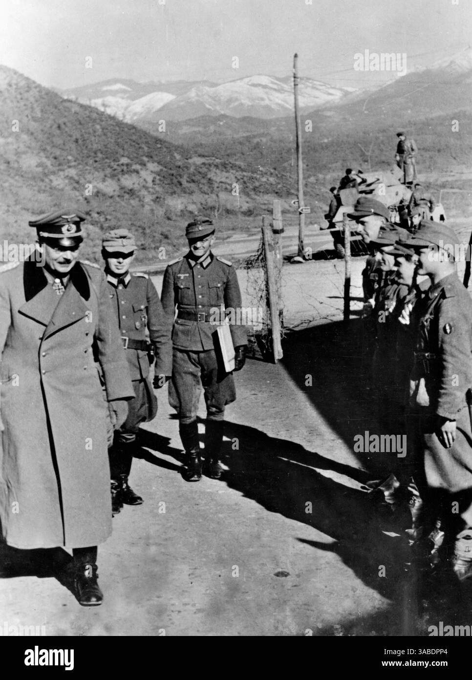 The commander of a Wehrmacht tank army, presumably Lieutenant General ...