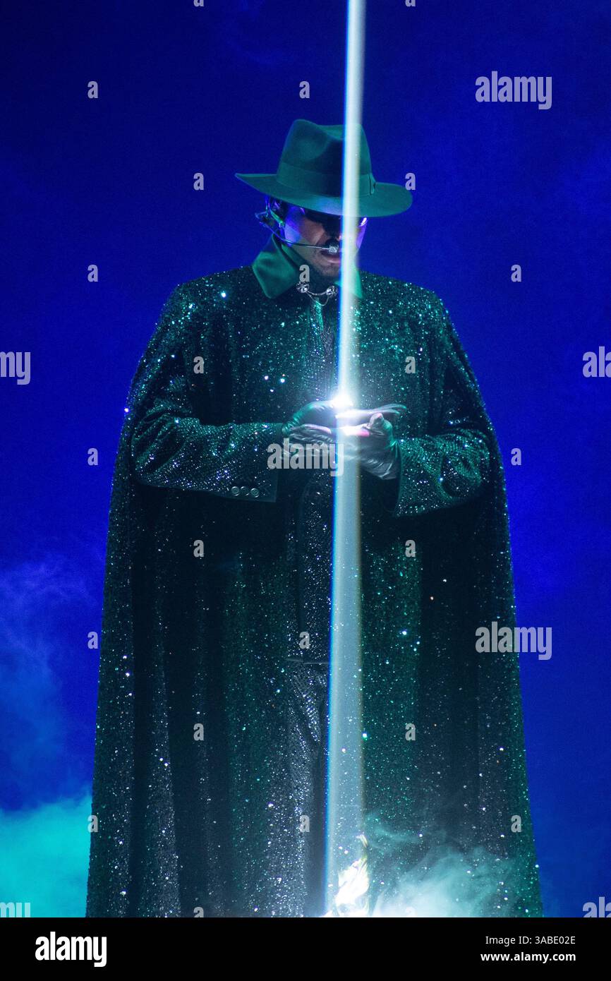 London, UK. 01 Apr 2025. American singer-songwriter Usher (born Usher ...