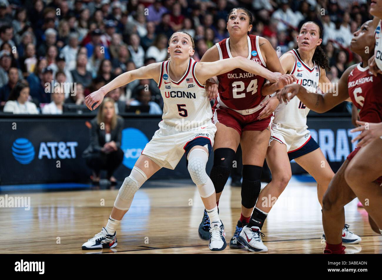UConn Huskies guard Paige Bueckers (5) boxes out Oklahoma Sooners ...