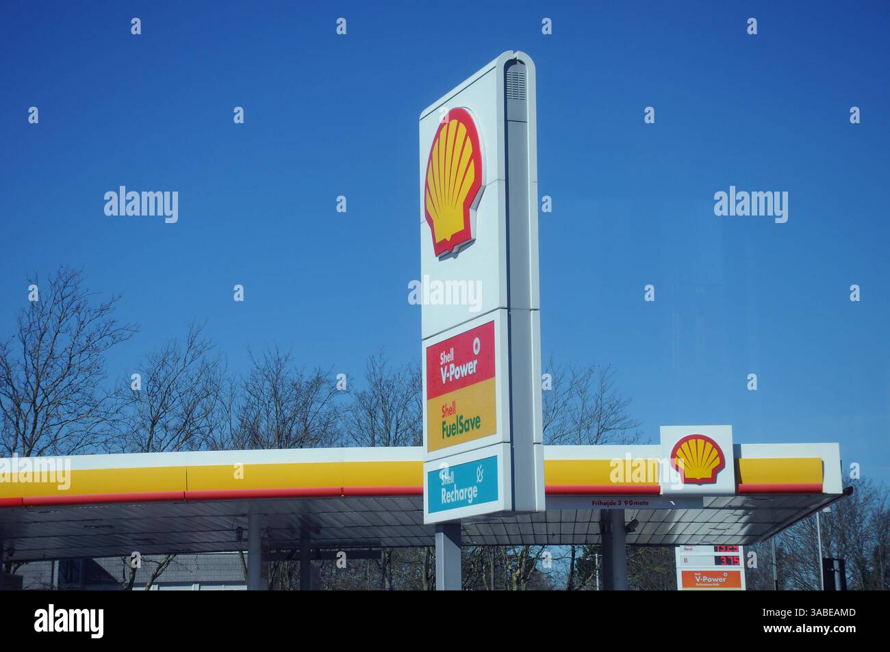 Copenhagen/ Denmark/02 april 2025/Shell gasoline station and electric ...