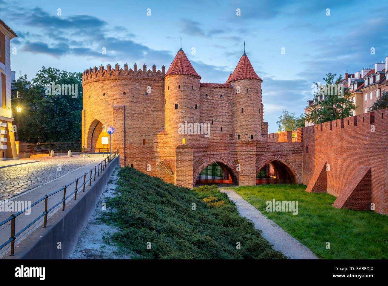 Warsaw Barbican (Barbakan Warszawski) - medieval fortified gateway ...