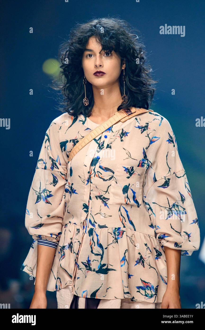 March 8, 2018 - Melbourne, Victoria, Australia - Models showcase ...