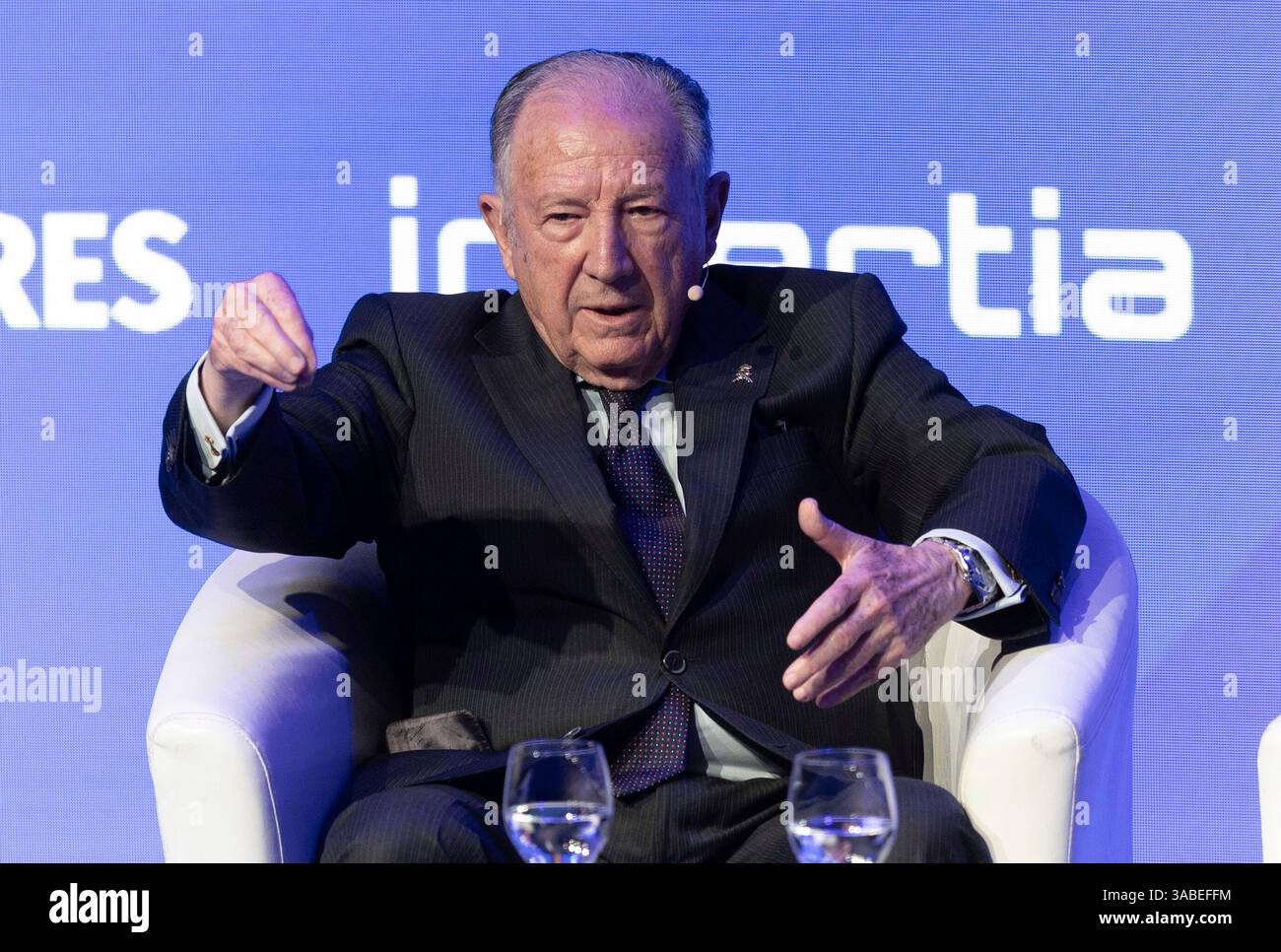 The former Chief of Defence Staff (JEMAD), Félix Sanz Roldán, speaks ...