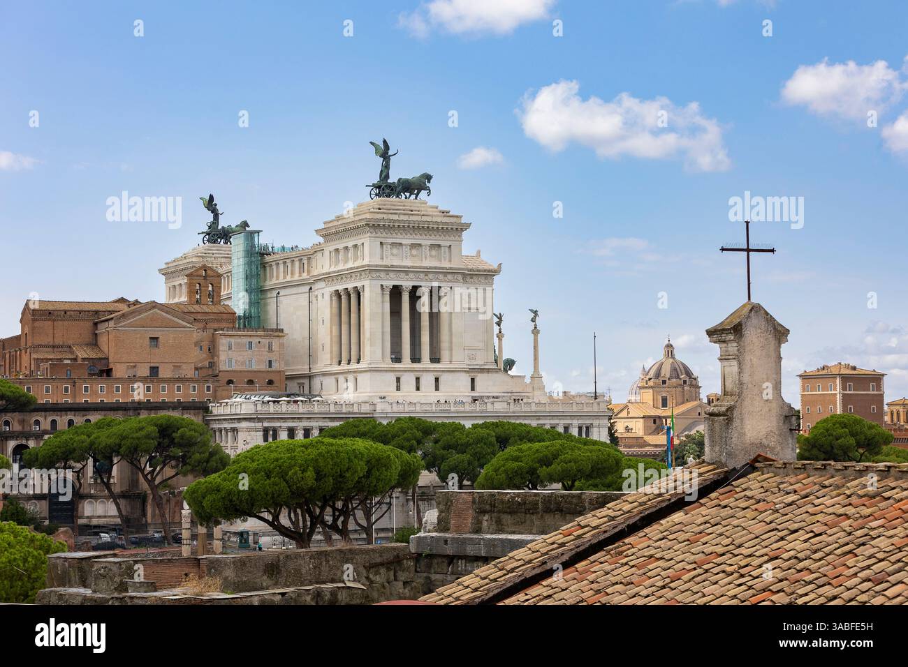 Panoramic view skyline rome hi-res stock photography and images - Alamy