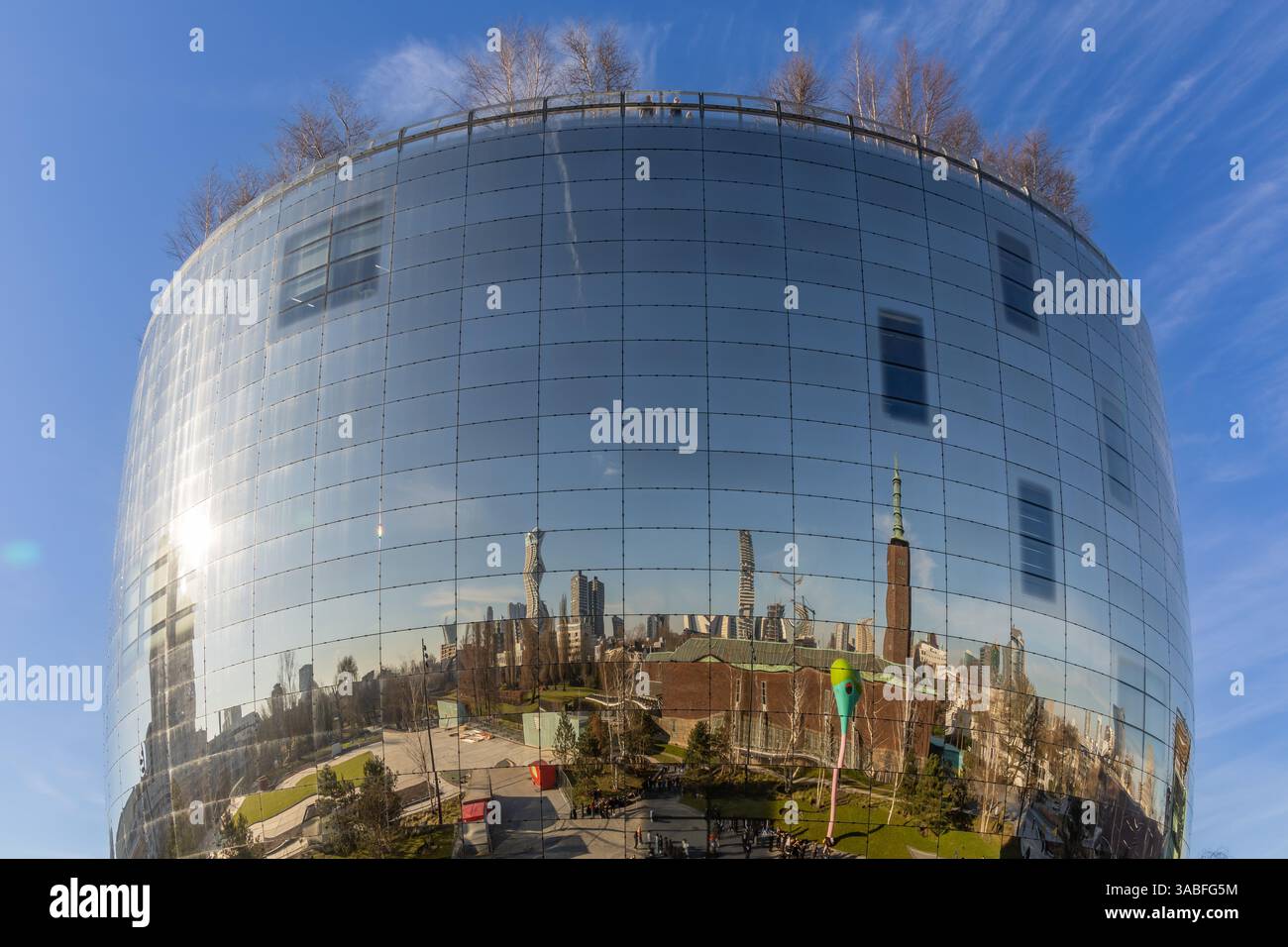 Museum Boijmans Van Beuningen with the skyline of Rotterdam reflected ...