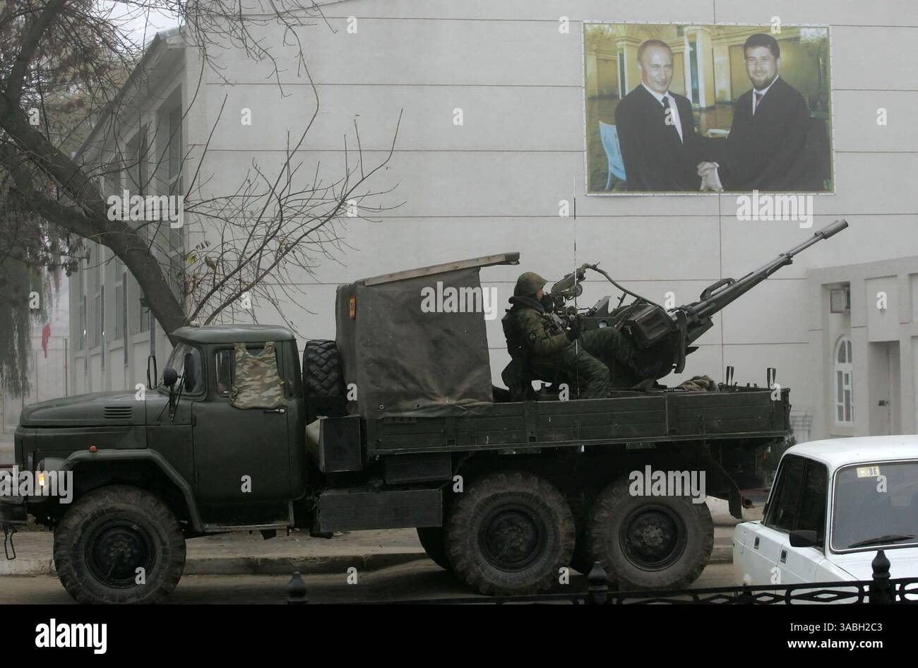 The soldier a machine gun putin kadyrov hi-res stock photography and ...