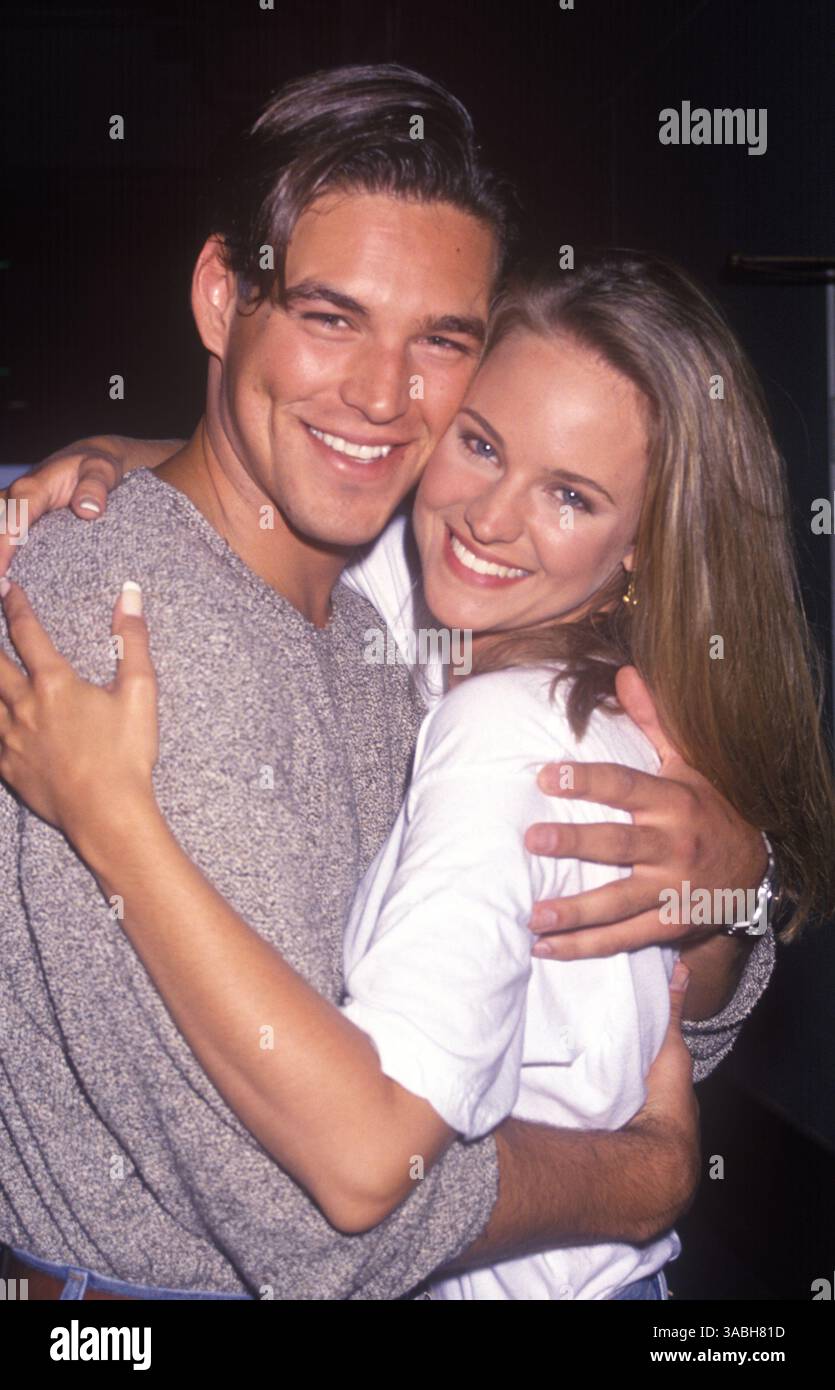 Eddie cibrian young hi-res stock photography and images - Alamy