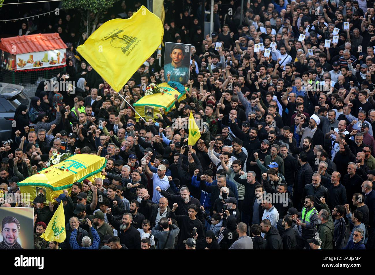 Beirut, Beirut, Lebanon. 2nd Apr, 2025. Pro-Iranian Hezbollah ...