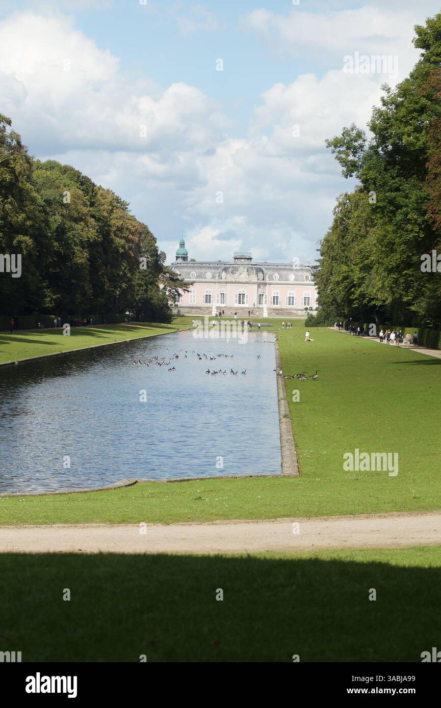 Benrath castle and castle park with mirror pond hi-res stock ...