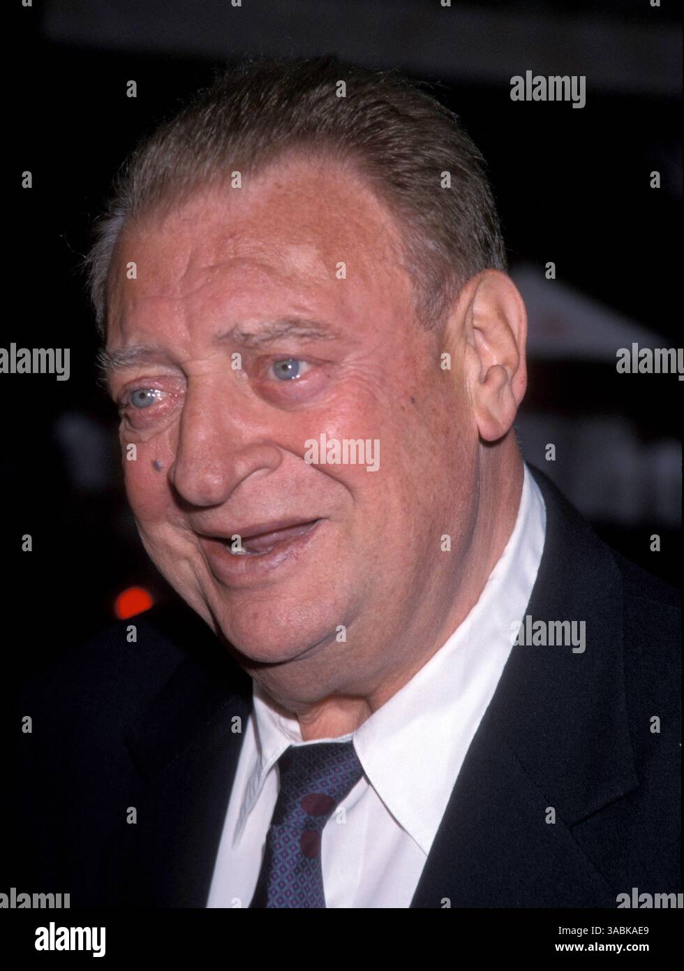 Aug 28, 2000 - Santa Monica, CA, USA - American comedian and actor ...