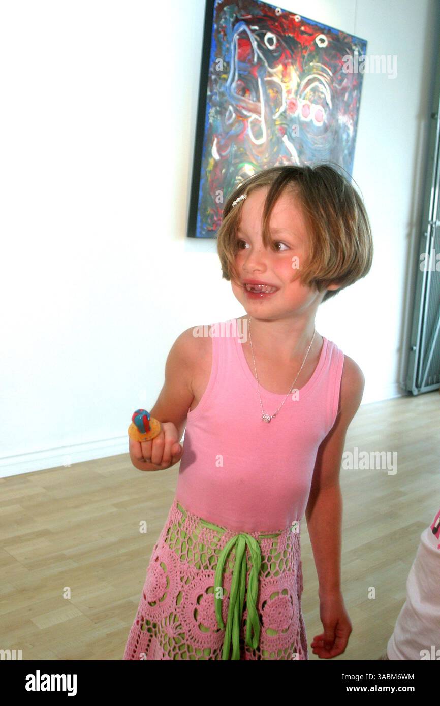 Oct 06, 2007 Los Angeles, CA, USA - MARLA OLMSTEAD , a six year old ...