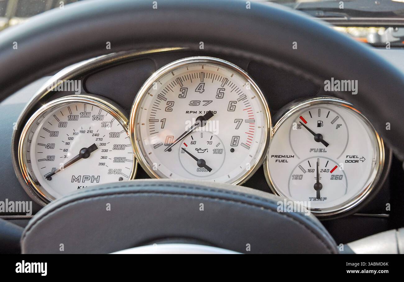 Oct 09, 2007 - Los Angeles, CA, USA - The Saleen S7 two-seat sports car ...