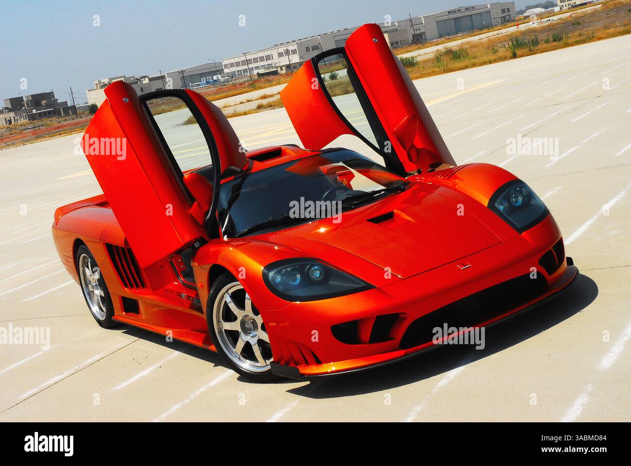Oct 09, 2007 - Los Angeles, CA, USA - The Saleen S7 two-seat sports car ...