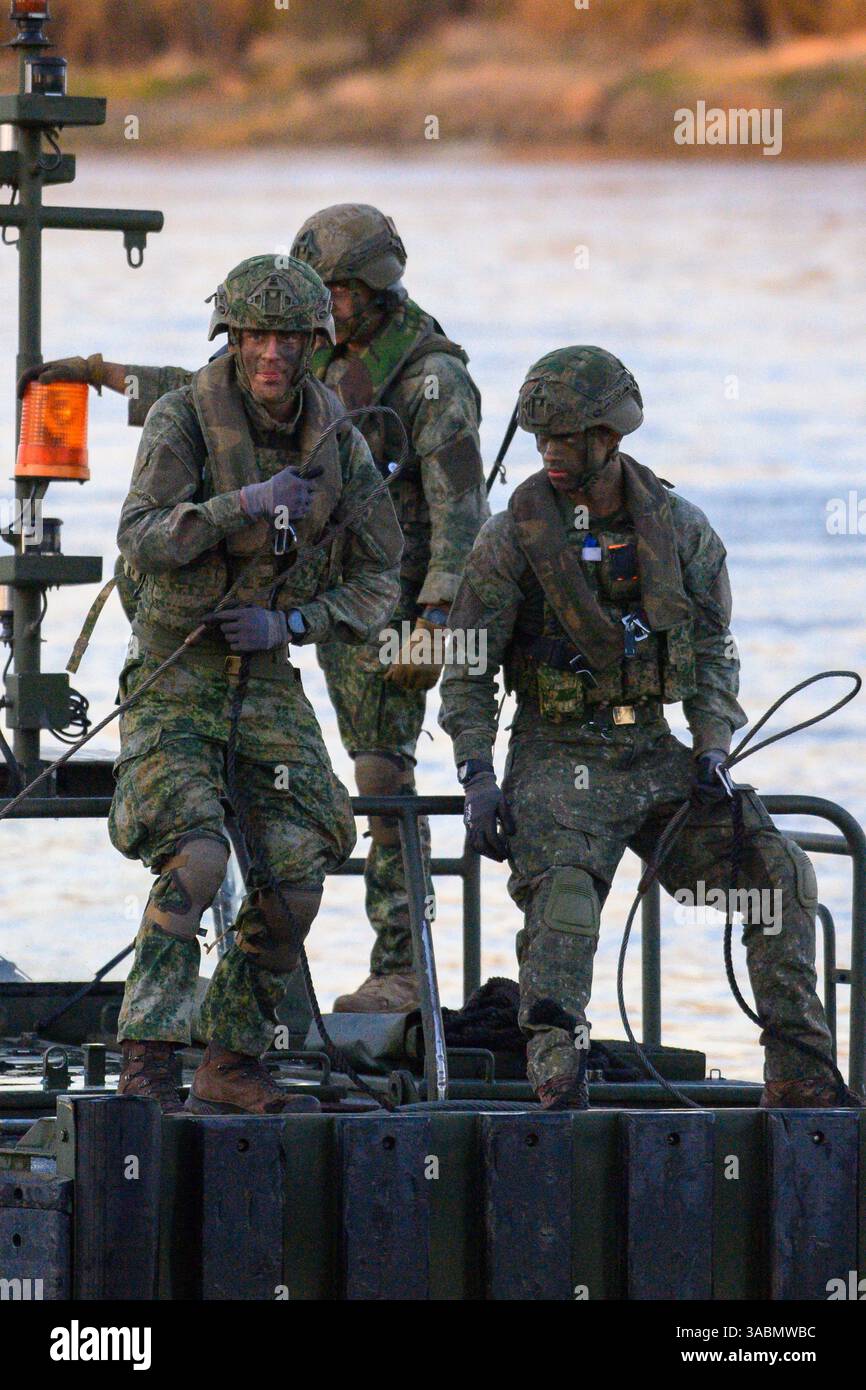 02 April 2025, Saxony-Anhalt, Gardelegen: Soldiers from the Dutch Army ...