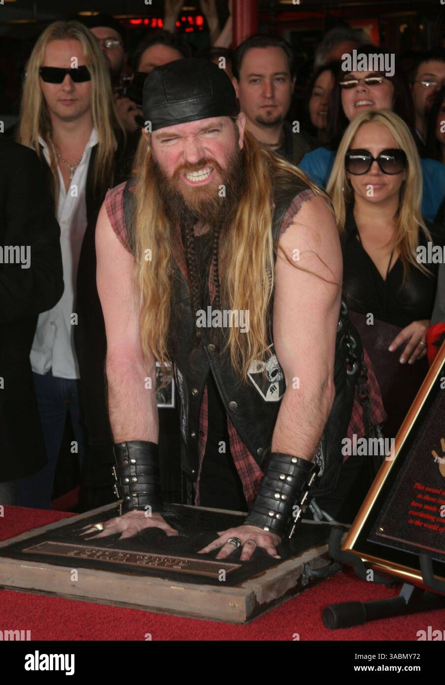 Guitar Virtuoso Zakk Wylde Inducted Into Hollywood's Rockwalk ...