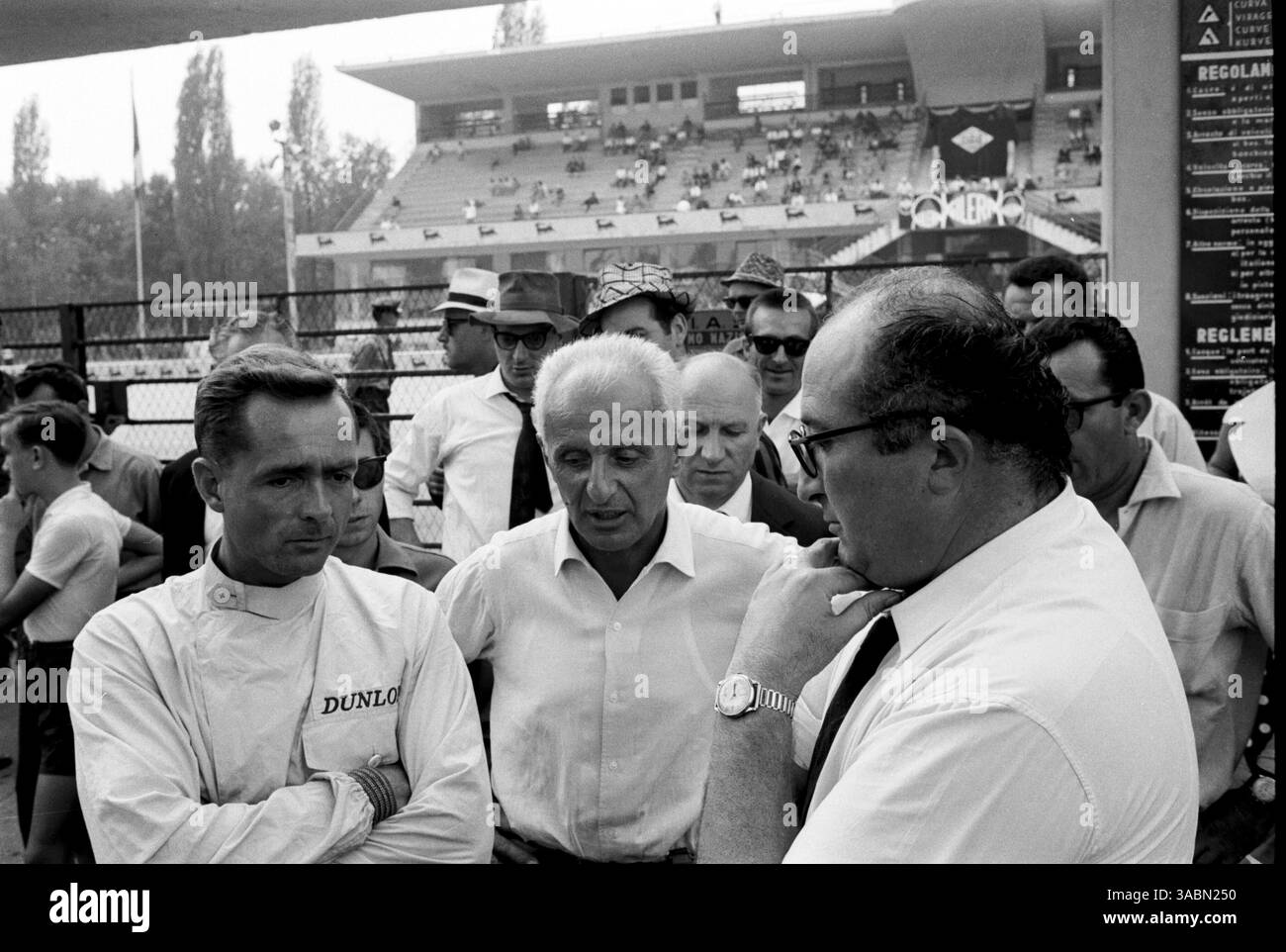 Italian GP, Monza, 10th September 1961..Winner Phil Hill(USA) left ...