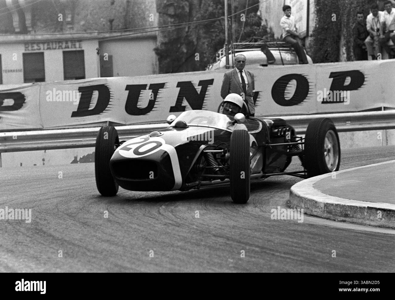 Stirling Moss (GBR) drove one of his greatest races in the under ...