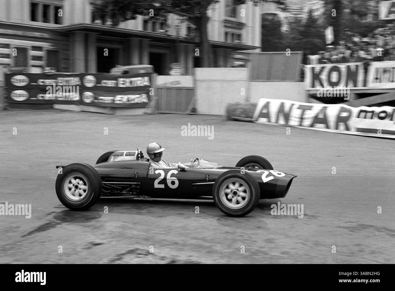 Roy Salvadori (GBR) Lola Mk4 retired on the forty-fifth lap with a ...