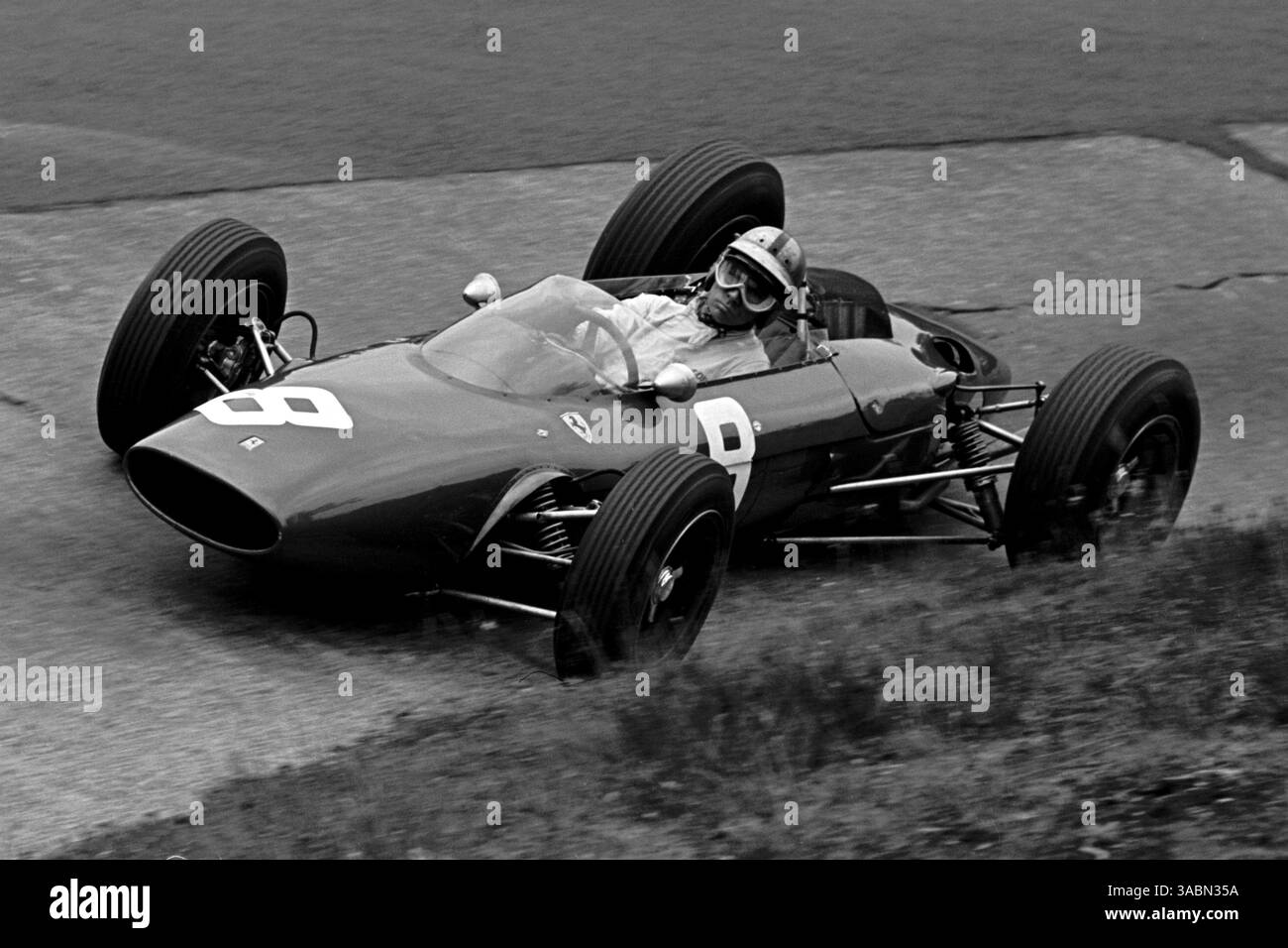 Willy Mairesse (BEL) Ferrari 156 crashed heavily on the second lap ...