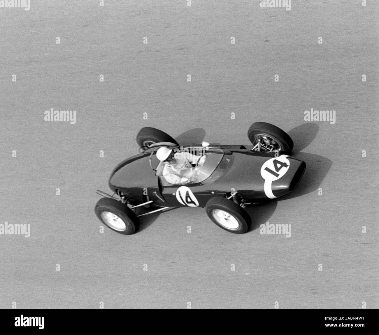 Brian Naylor (GBR) retired his own JBW (61) when the Coventry Climax ...