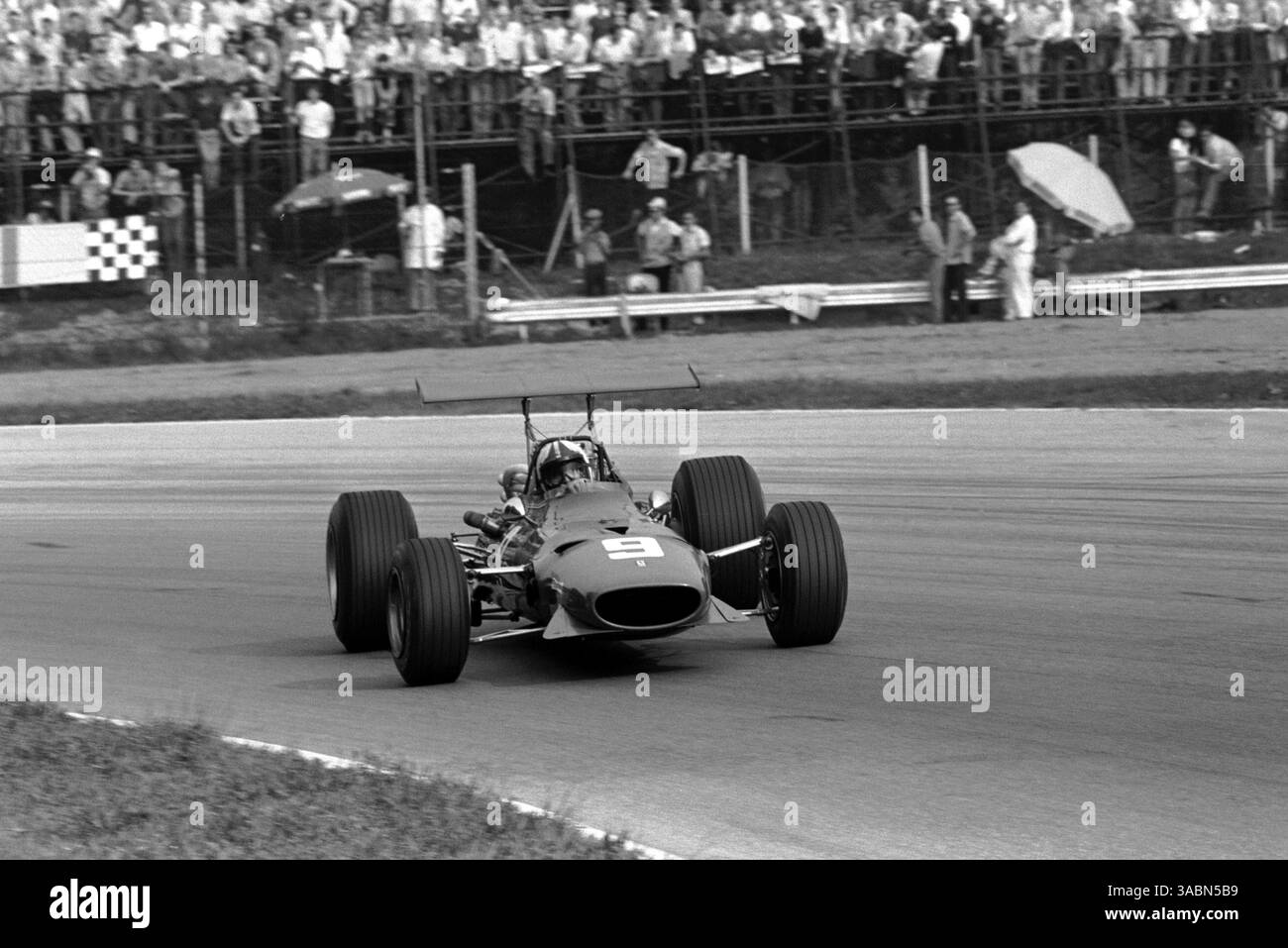 Chris Amon (NZL) Ferrari 312 crashed out on lap 8...Italian Grand Prix ...