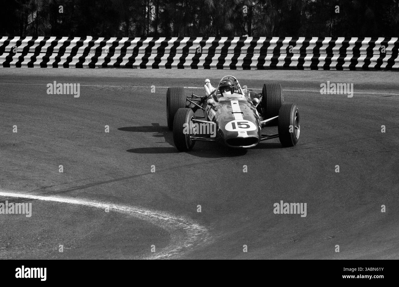 Dan Gurney (USA) Eagle T1G reverted to the Coventry Climax engine and ...