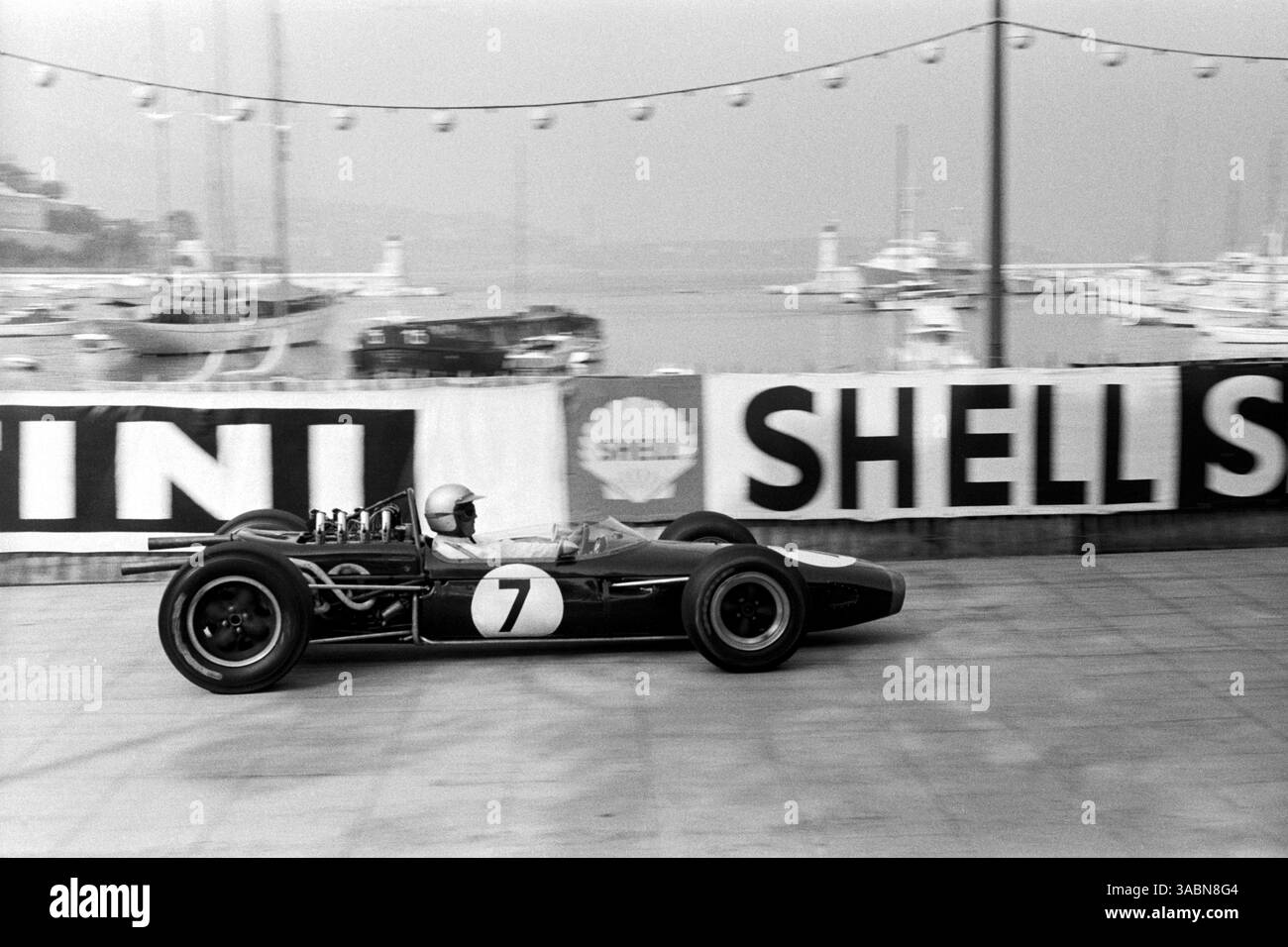 Jack Brabham (AUS) Brabham BT19 retired on lap eighteen with a broken ...