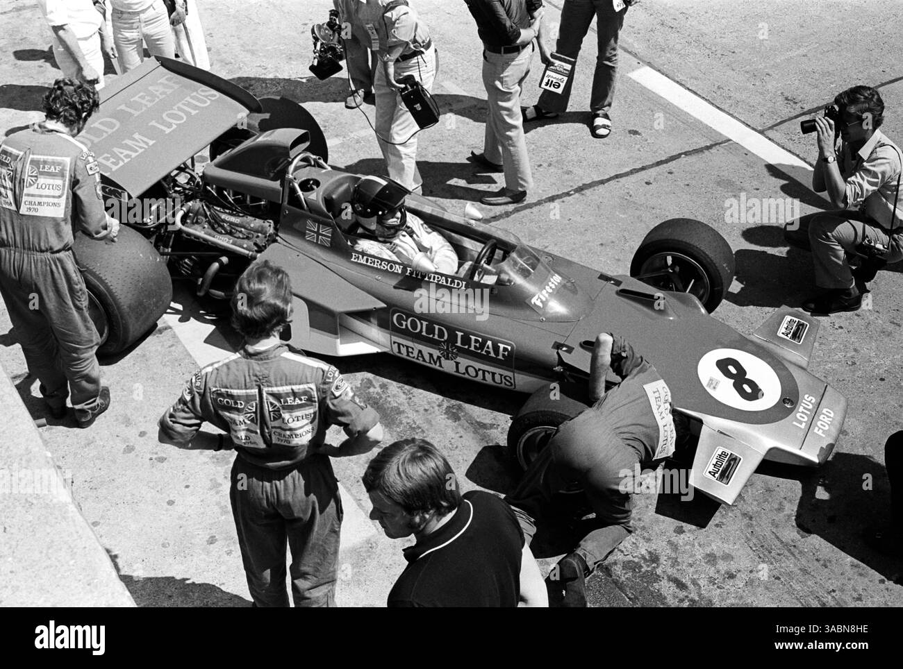Emerson Fittipaldi (BRA) Lotus 72D retired after eight laps with a ...