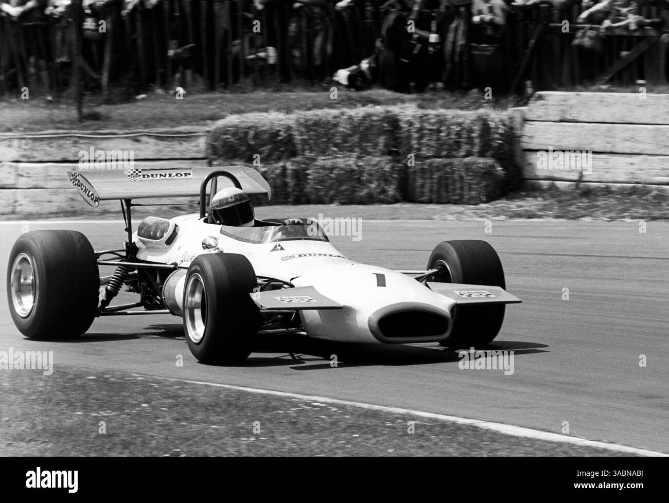 Jackie Stewart (GBR) John Coombs Racing Brabham BT30 won both his heat ...