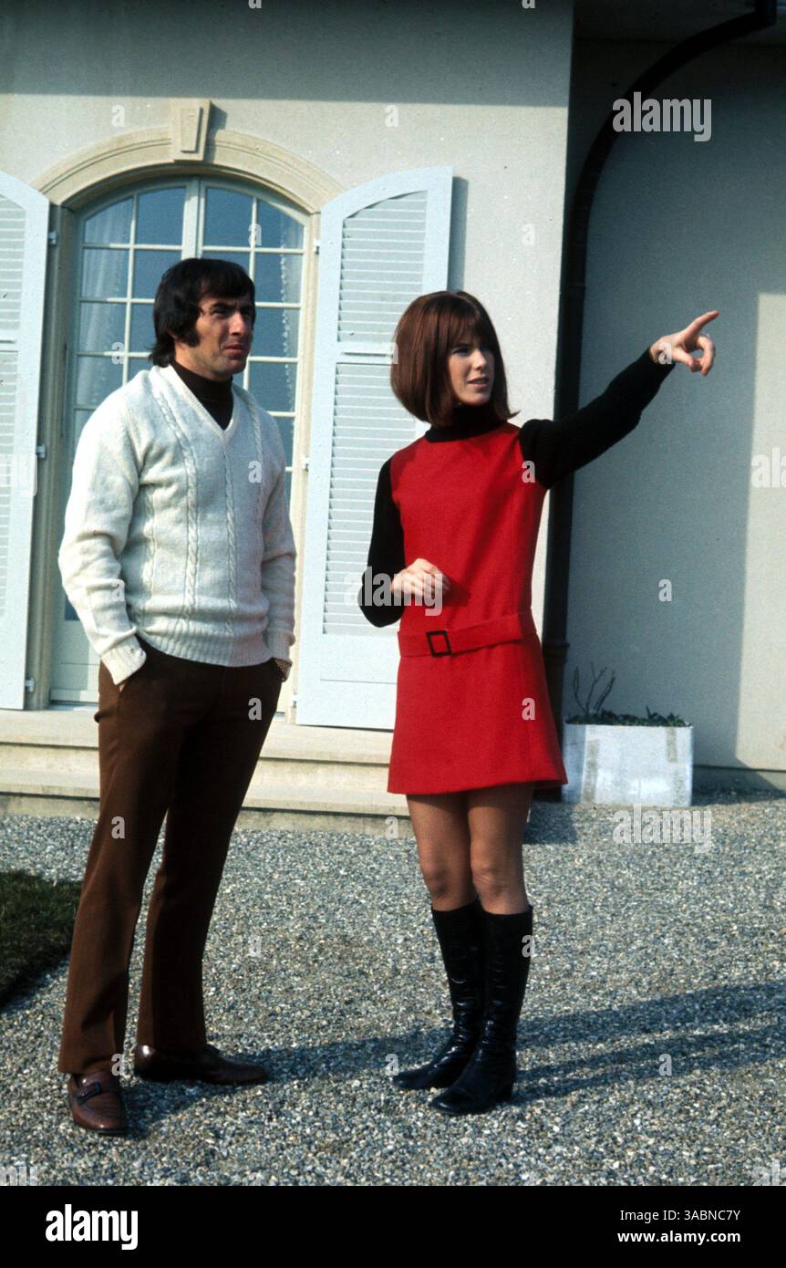 Jackie Stewart and his wife Helen at their house in Switzerland in 1971 ...