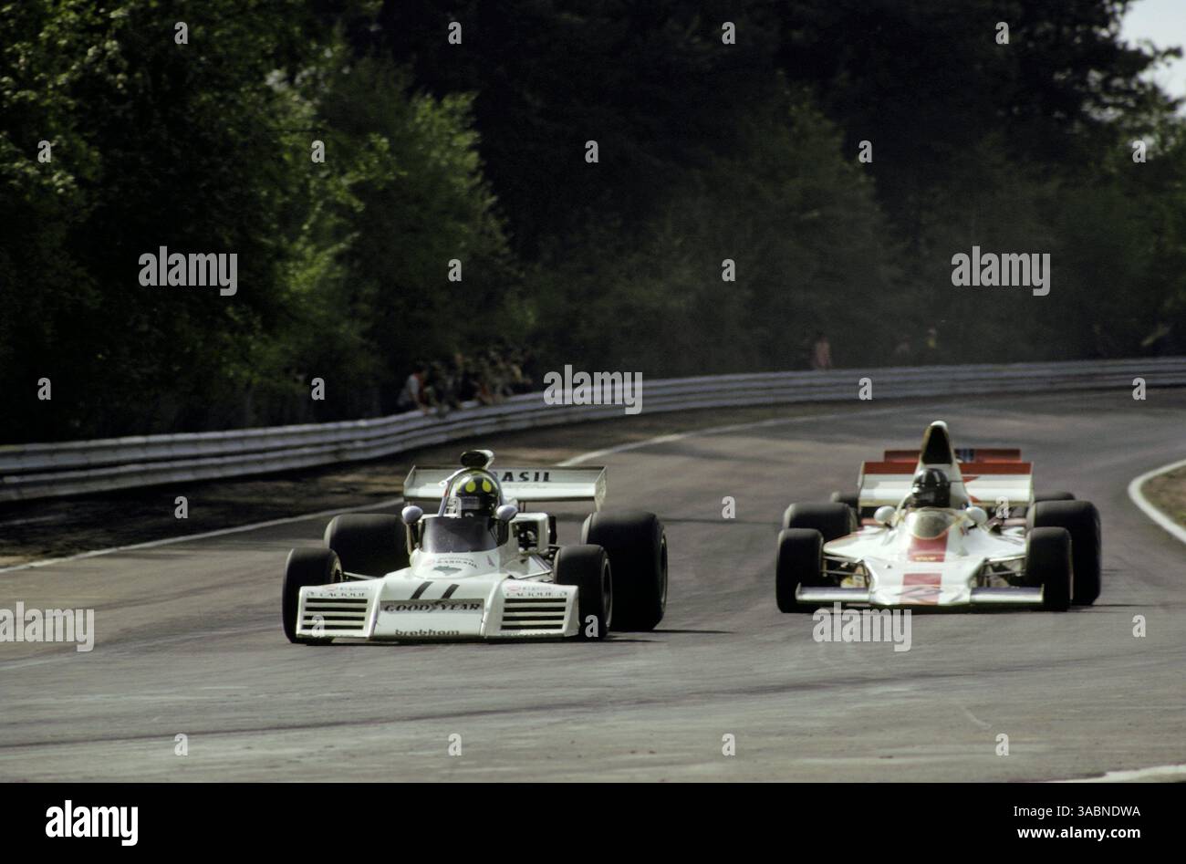 L to R): Carlos Reutemann (ARG) Brabham BT42, who retired on lap 15 ...
