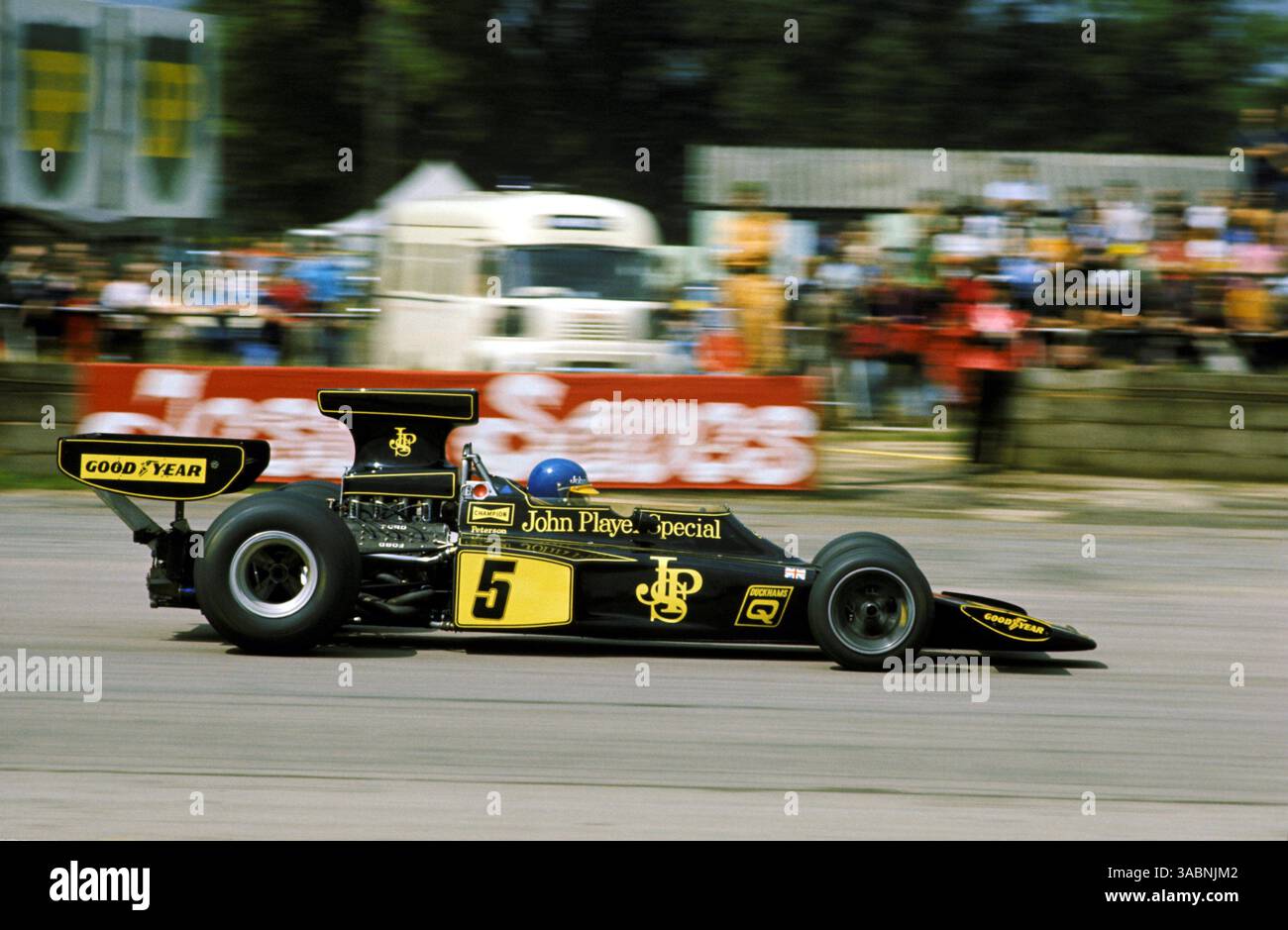 Ronnie Peterson (SWE) Lotus 72E retired on lap with a blown engine..British Grand Prix ...