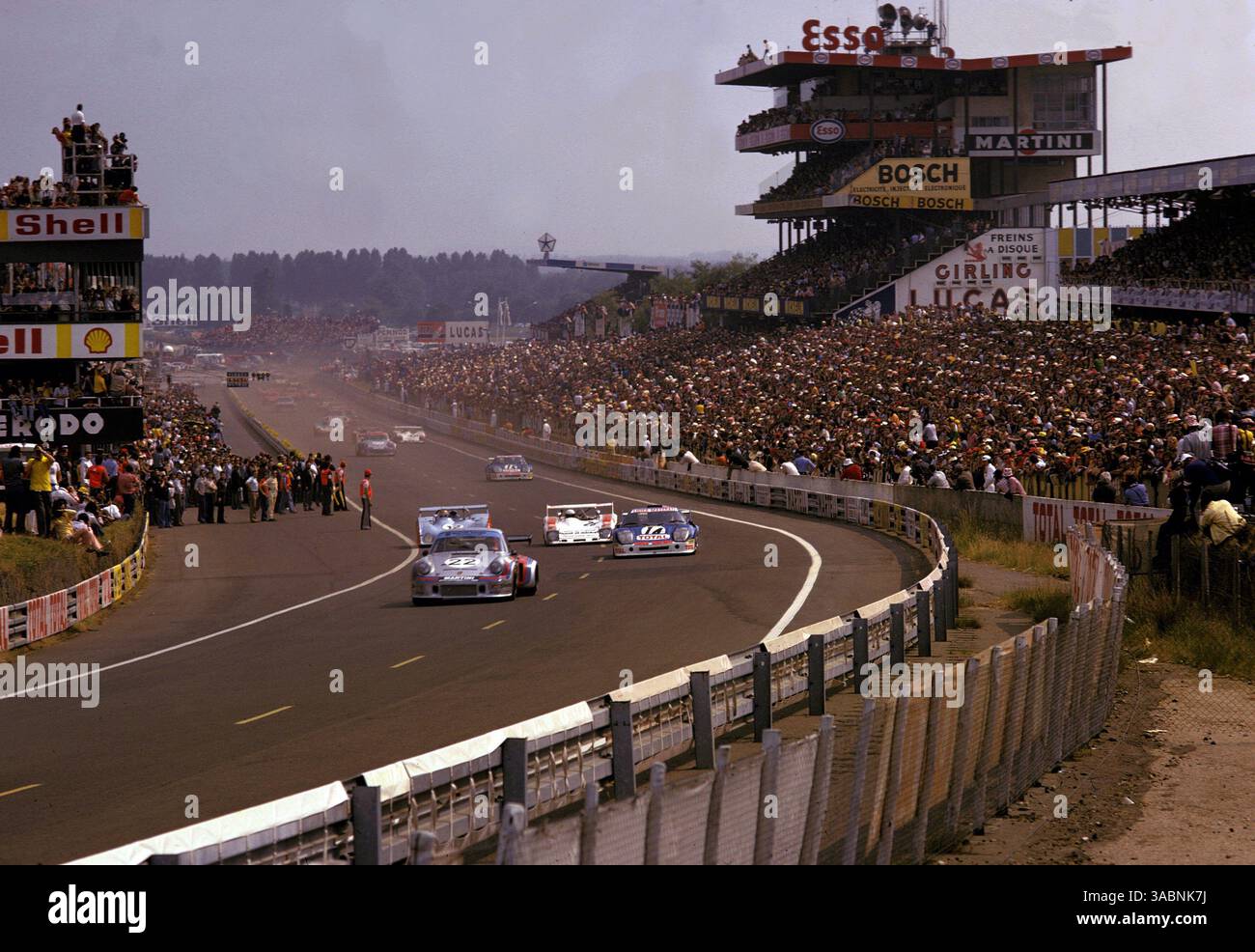 Gijs van Lennep (NED) / Herbert Muller (SUI) Martini Racing Porsche 911 ...