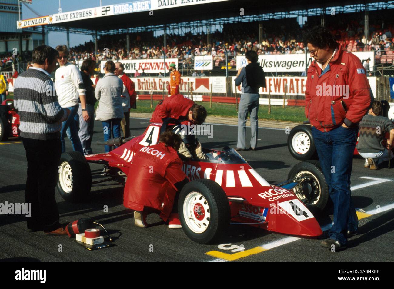 Damon Hill (GBR) won six races in his first full season in single ...