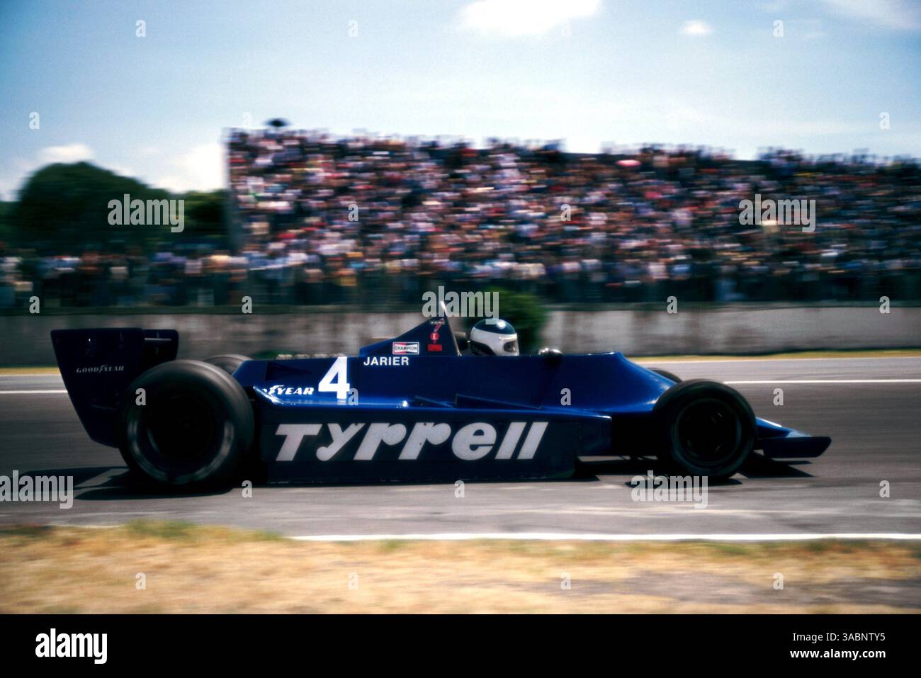 Jean-Pierre Jarier (FRA) Tyrrell 009 retired from the race on lap 16 ...