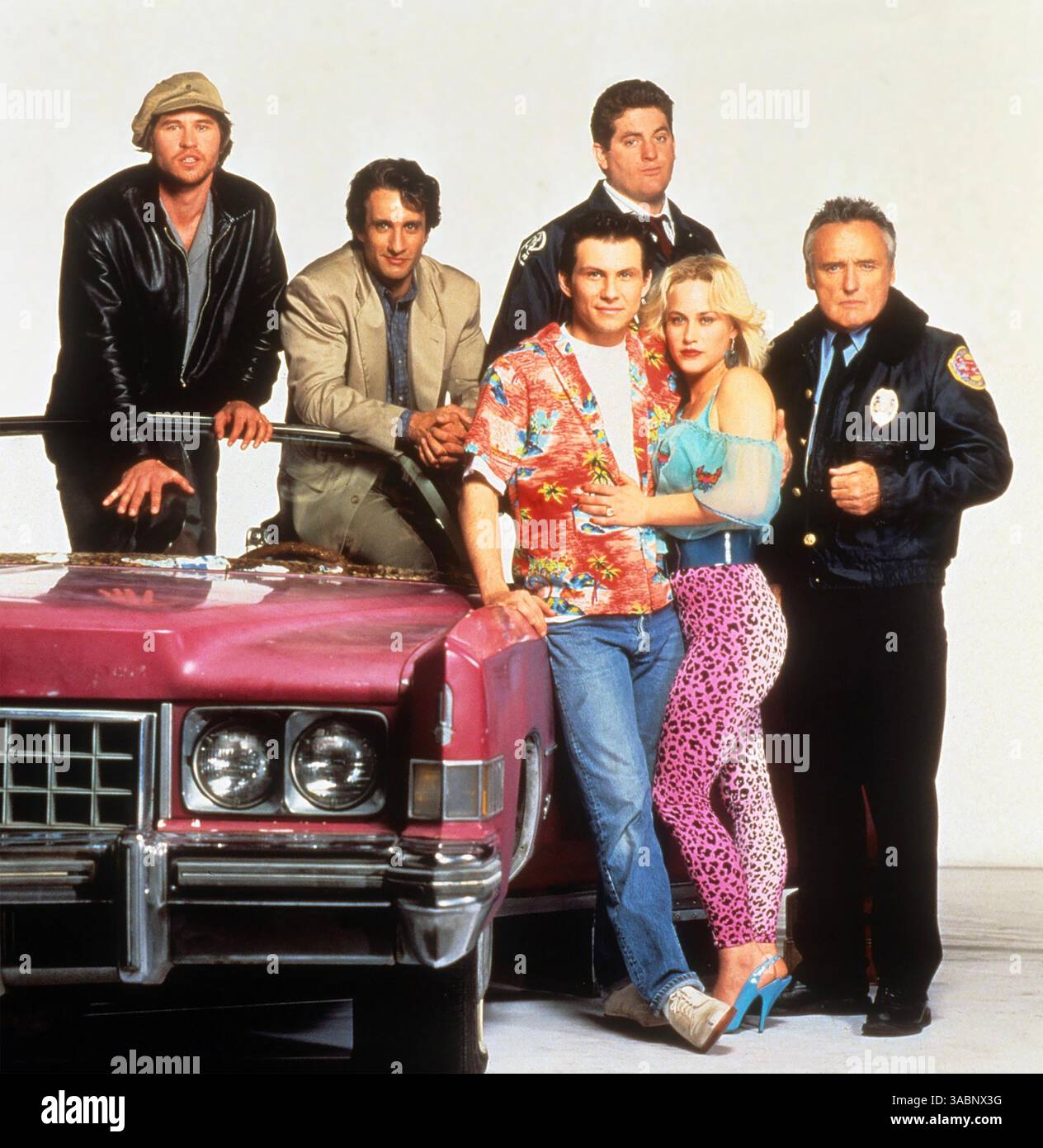 TRUE ROMANCE 1993 Warner Bros. film with from left: Val Kilmer ...