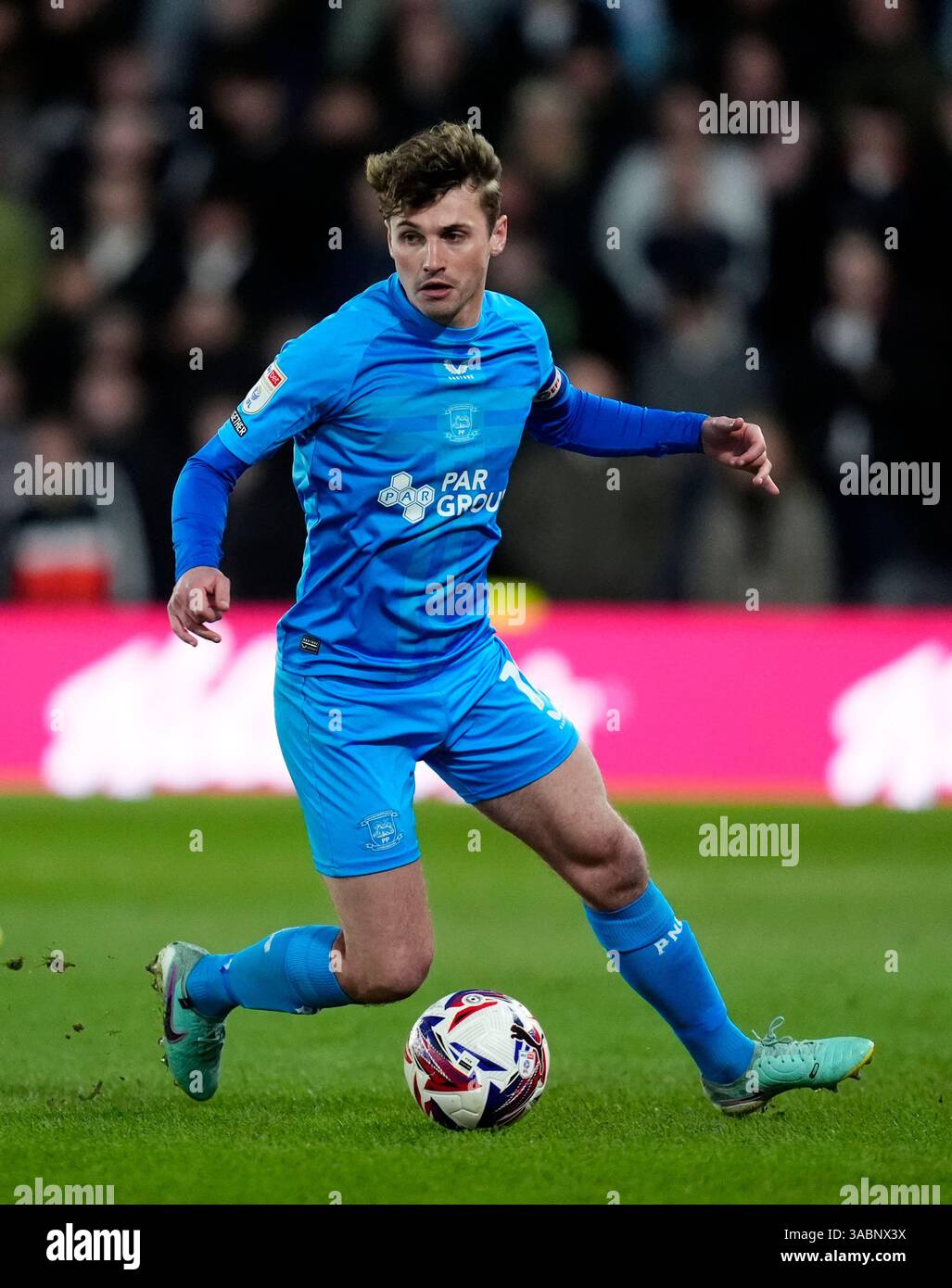 Preston North End's Ryan Ledson battle for the ball during the Sky Bet ...