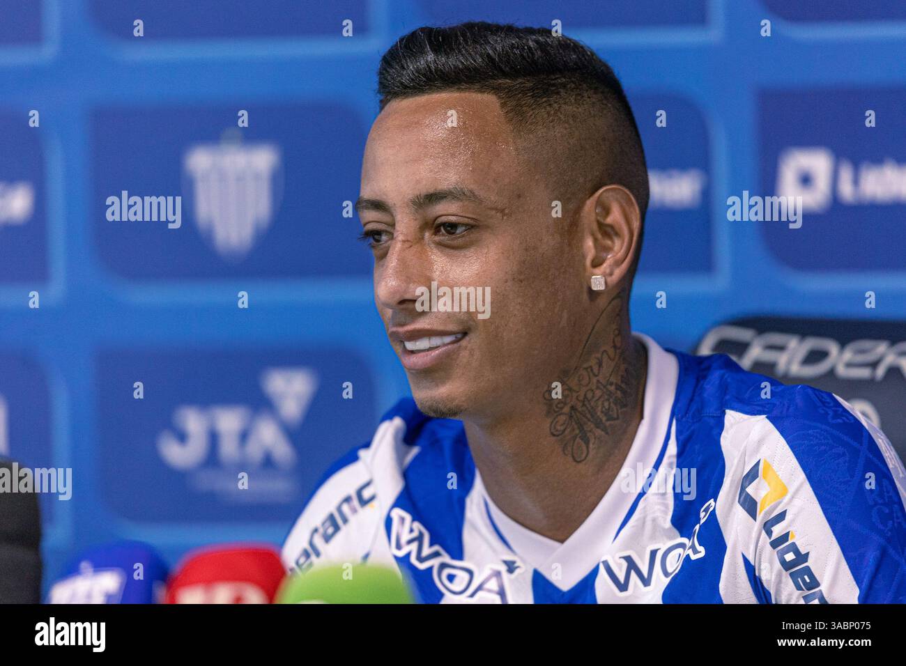 SC - FLORIANOPOLIS - 02/04/2025 - AVAI, PRESENTATION OF GABRIEL MENDES ...