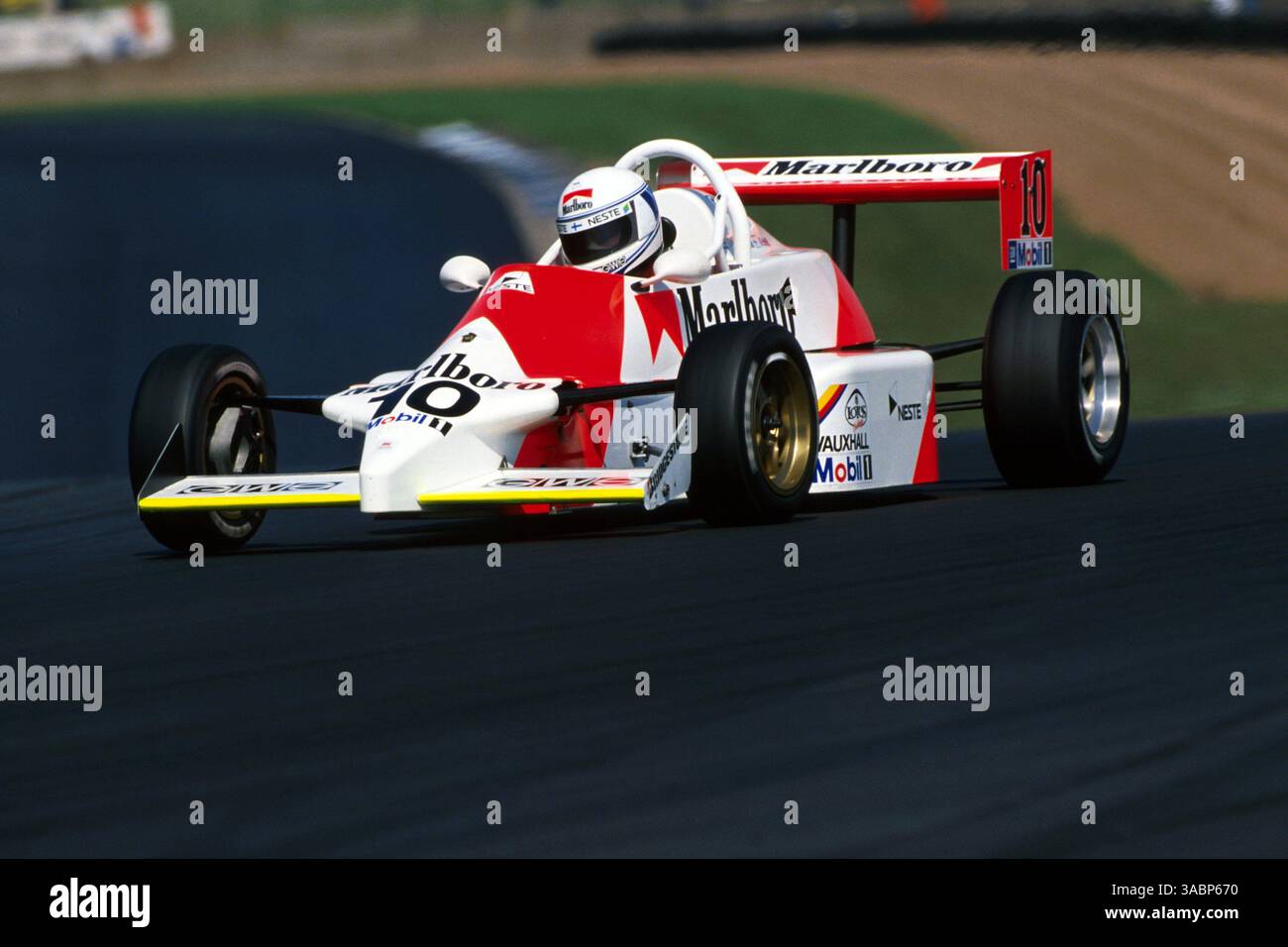 Mika Hakkinen (FIN) Diamond Racing..Formula Vauxhall Lotus Championship ...