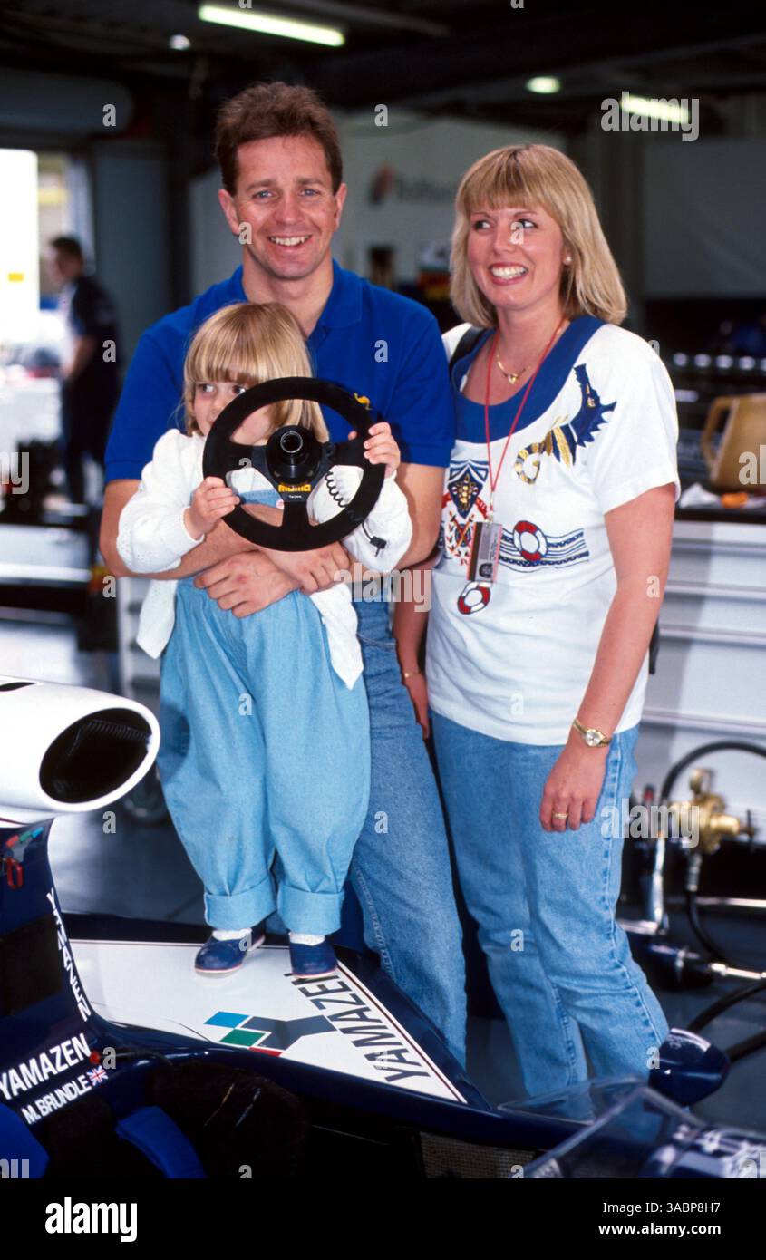 Martin Brundle (GBR) with his wife Liz and daughter. ..Formula One ...