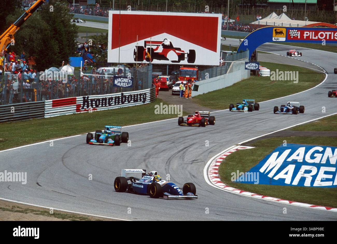 Fw16 williams hi-res stock photography and images - Alamy