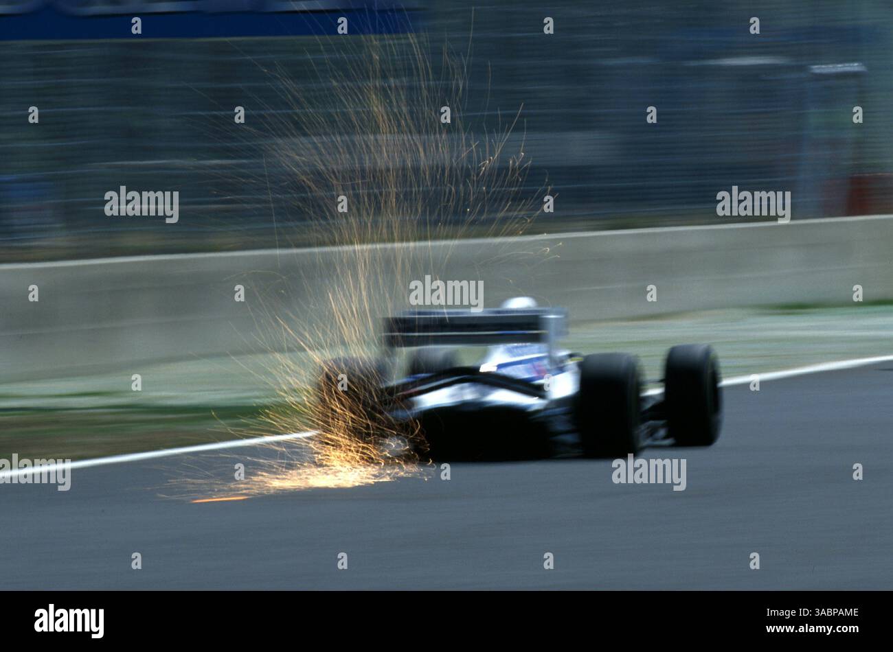 The sparks fly as Ayrton Senna (BRA) Williams FW16 sets pole position ...