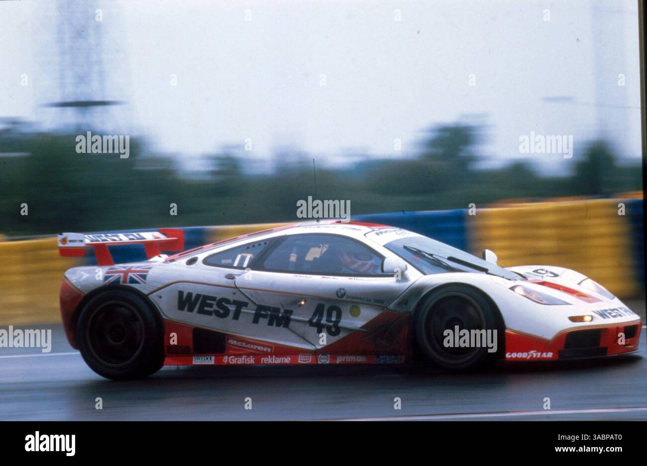 Mclaren f1 gtr 1995 le mans hi-res stock photography and images - Alamy
