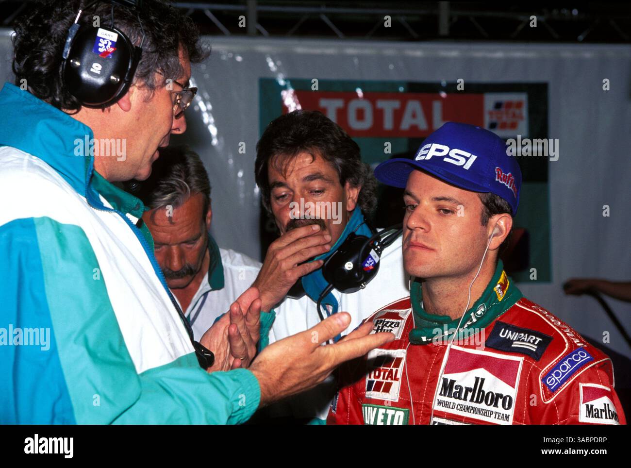 L-R): Gary Anderson (IRE) Jordan Designer, John Walton (IRE) Jordan ...